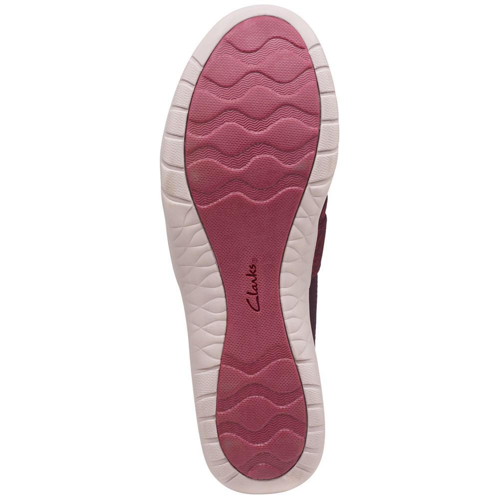 [Clarks]Women's Adella Stride Cloudsteppers Slip-On Sneakers 布 鞋面, 布 衬里 ...